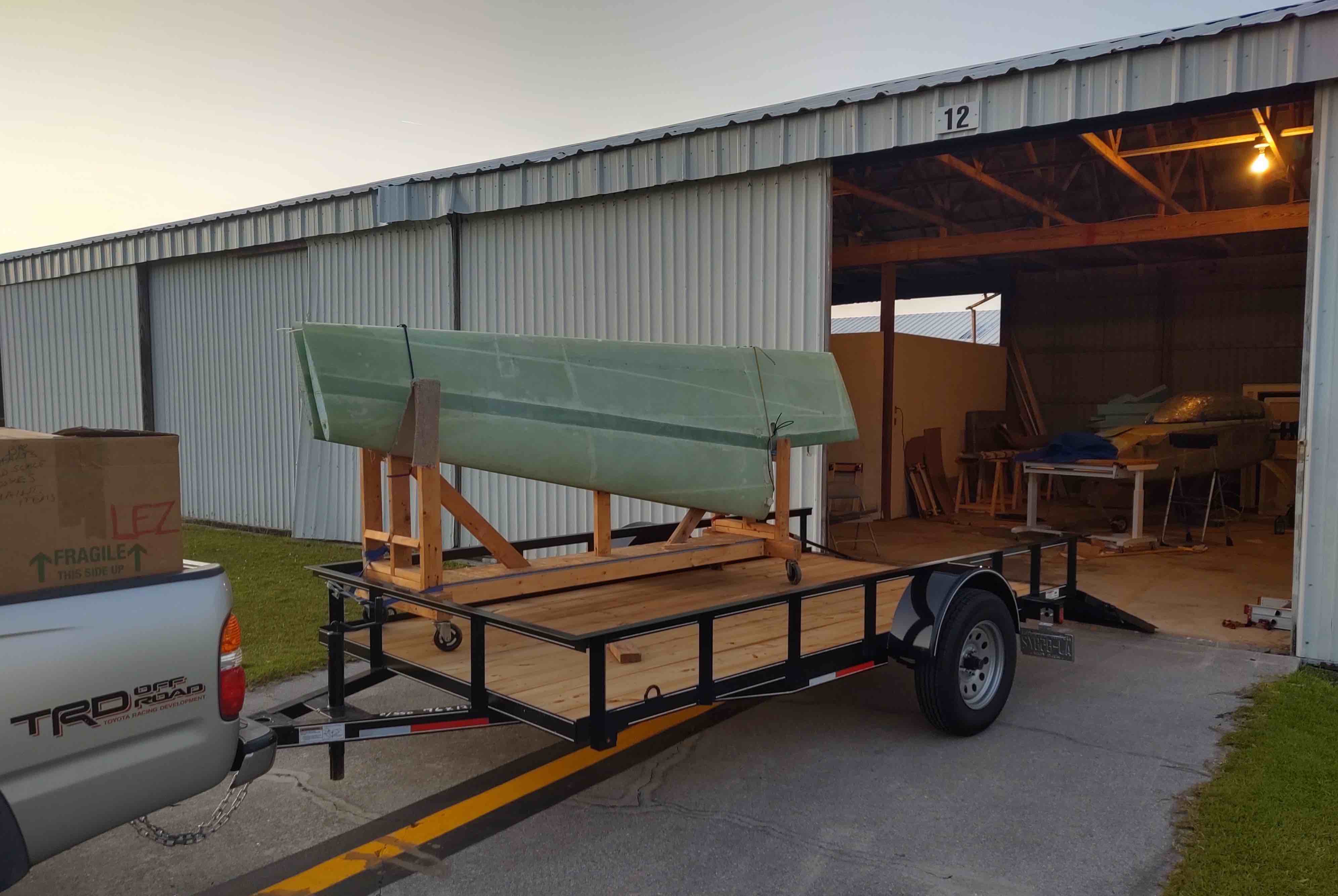 Wings secured to dolly… dolly secured to trailer | A Long EZ Push